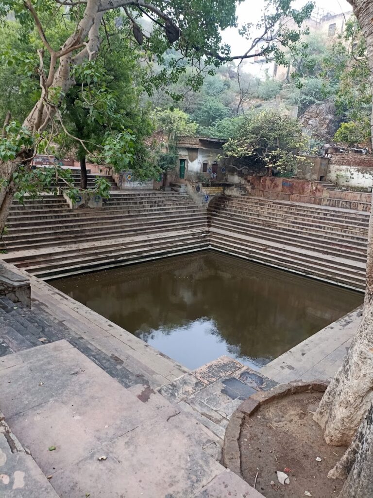 Places to Visit in Barsana - Explore the Village of Radha Rani